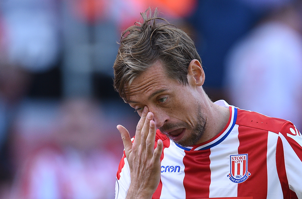 สุดเศร้า! รวมภาพหลังเกม ปั้นหม้อ ร่วงตกชั้นทีมแรก - ขอบสนาม